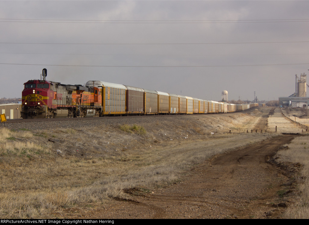 Westbound Autorack at CP Washington